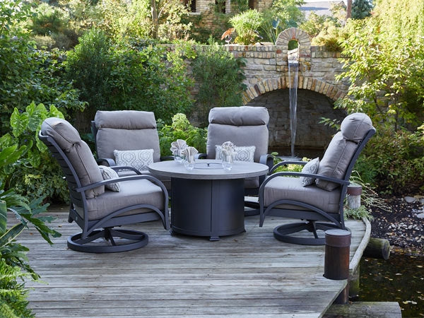 Chat Sets — The Great Escape