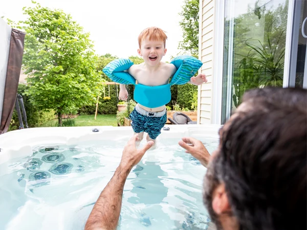 Plug-N-Play Hot Tubs | The Great Escape