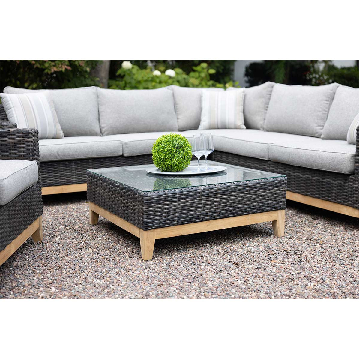 Manchester 4 Piece Sectional Group | The Great Escape