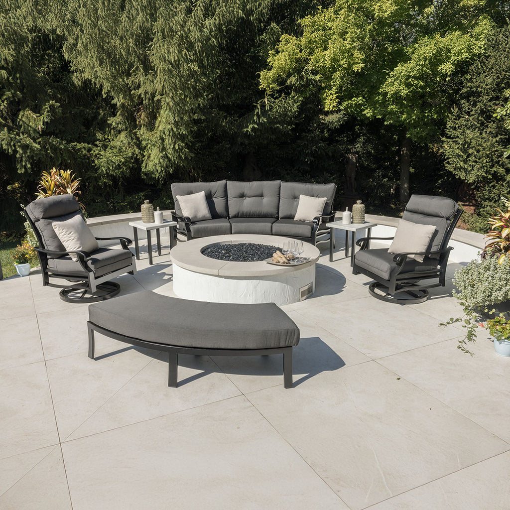 Chat Sets | The Great Escape